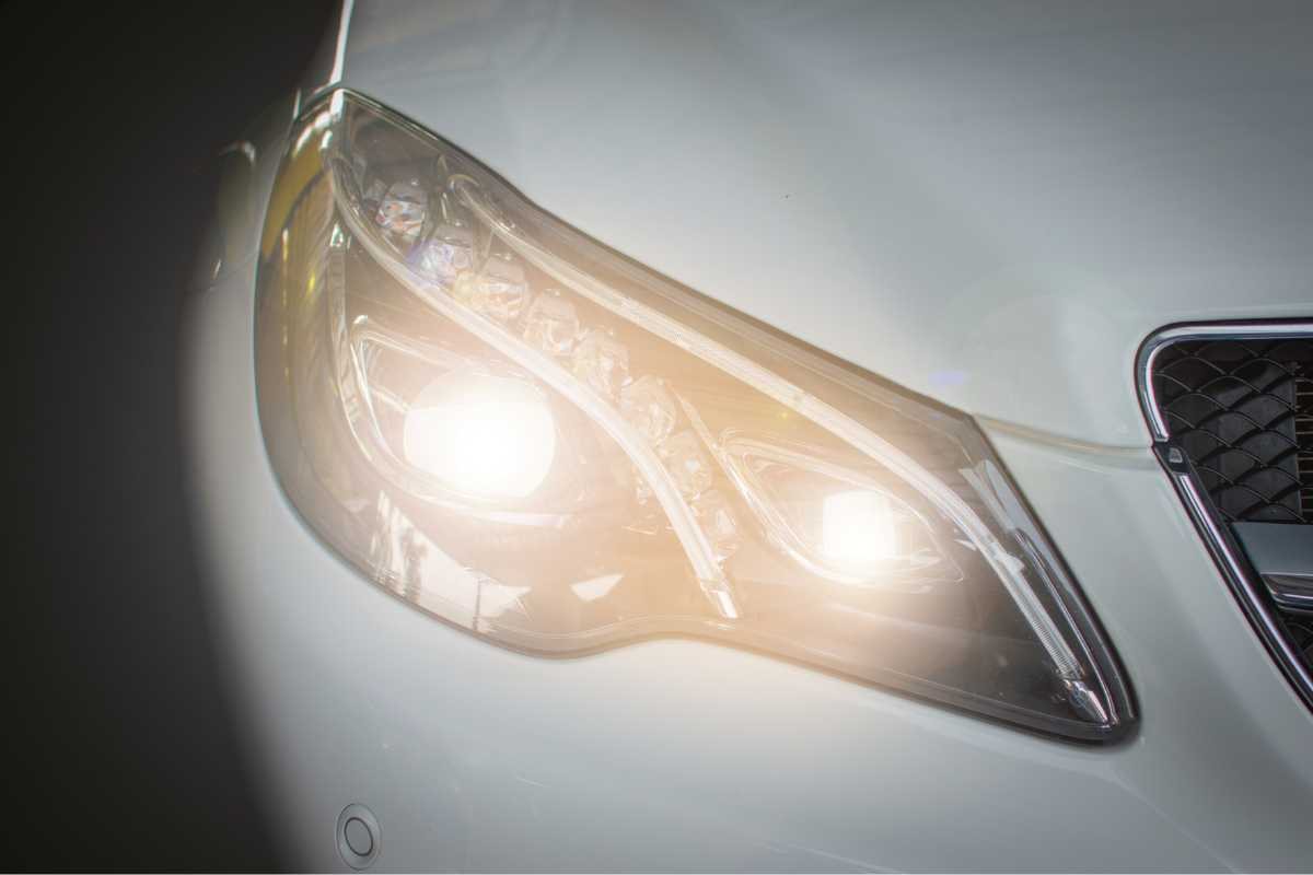 Fari auto opachi o ingialliti, non buttare soldi dal carrozziere: con ...