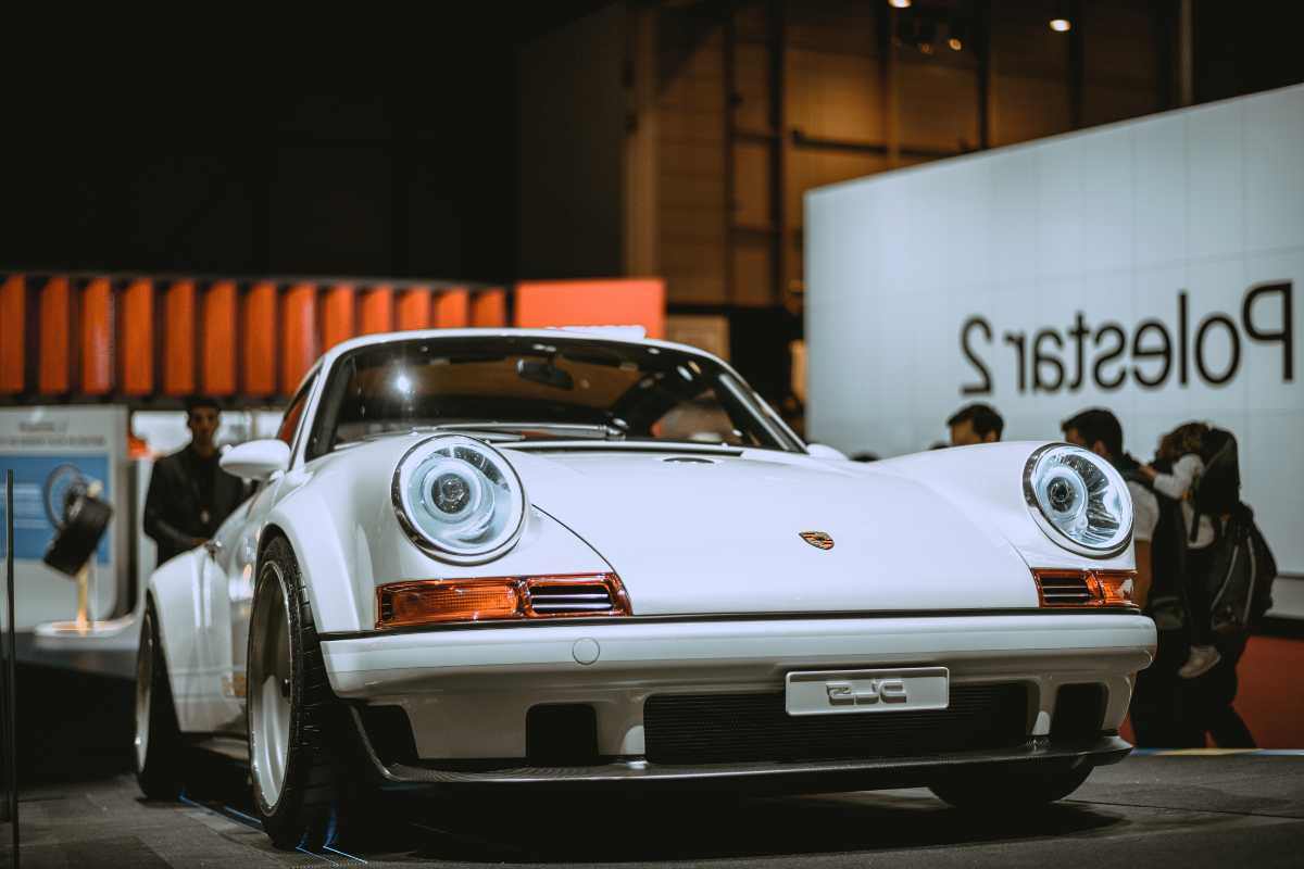 Sai perché il logo di Alfa Romeo ha una croce rossa ed il biscione? Un ...